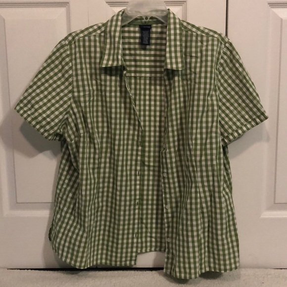 Basic Editions | Tops | Green Button Down 269 | Poshmark